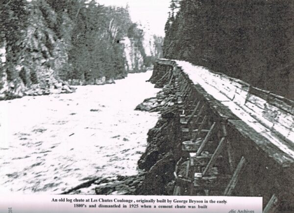 Log Chute at Les Chutes Coulonge - Logs End
